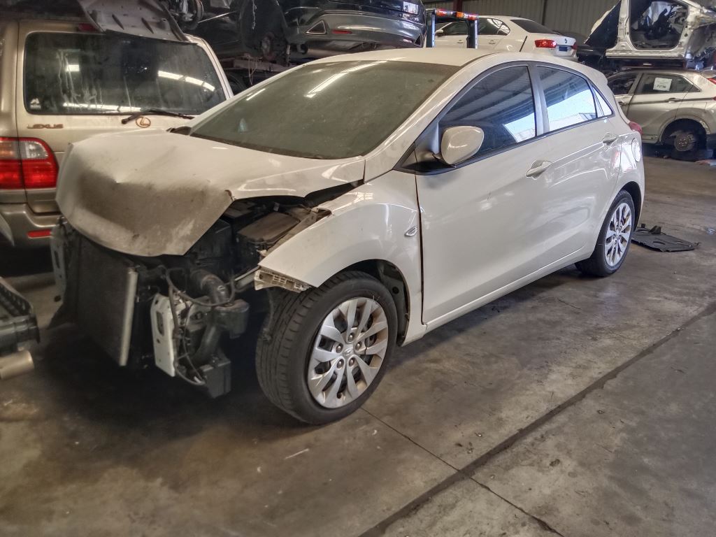 The Environmental Impact of Dumping Smashed Accidental Cars in Landfill ...