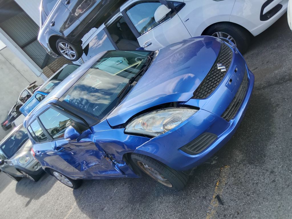 Suzuki Swift 2013 Blue Wrecking